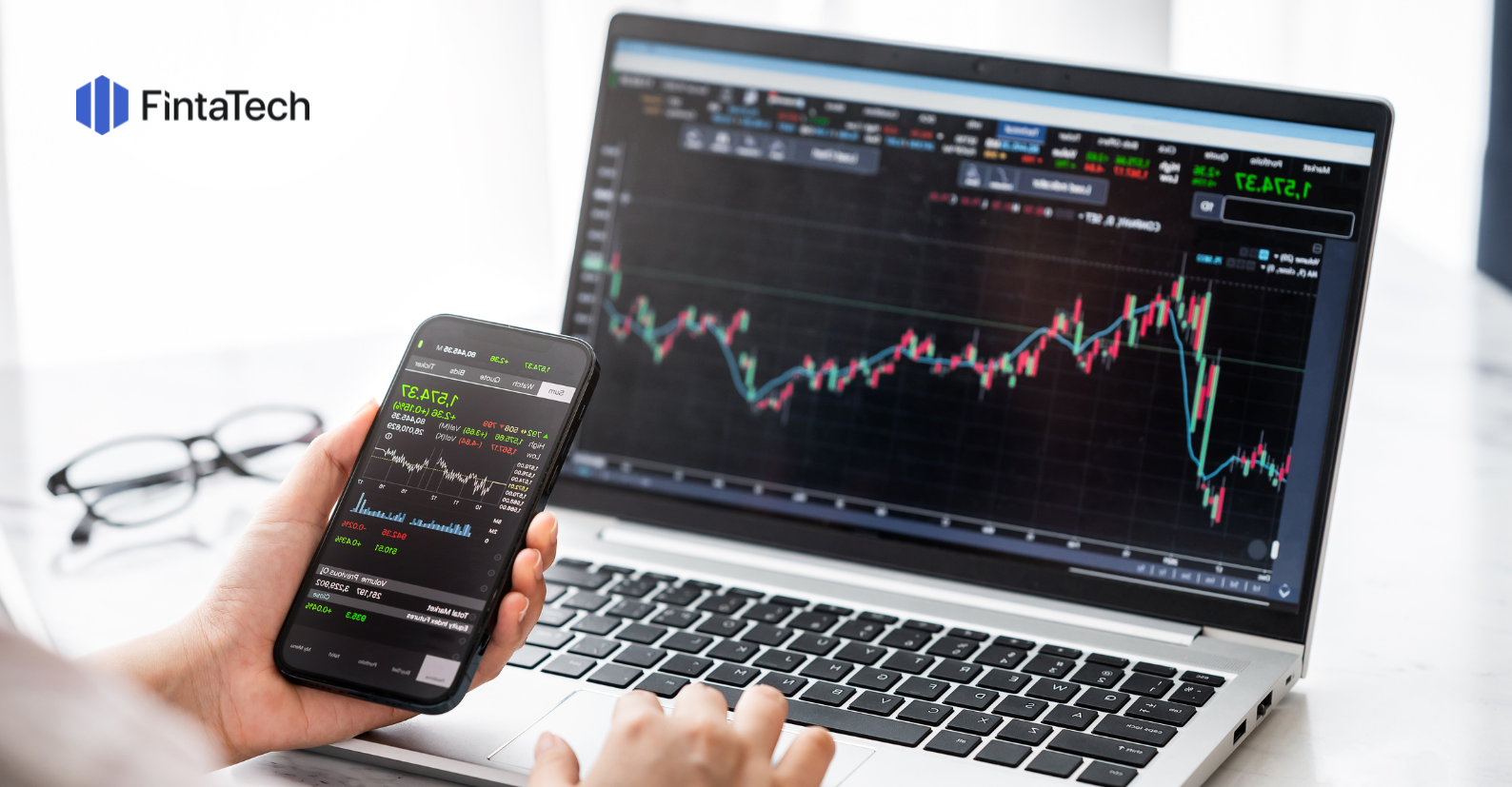 Top 5 Tips for Choosing an Online Trading Platform - Financial Expert™